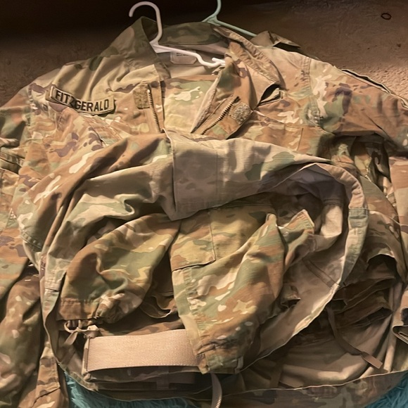 U.S. Army | Other | Army Uniforms | Poshmark